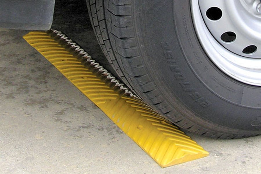 RUMBLE STRIP YELLOW w100 x L500mm — Euro Signs & Safety